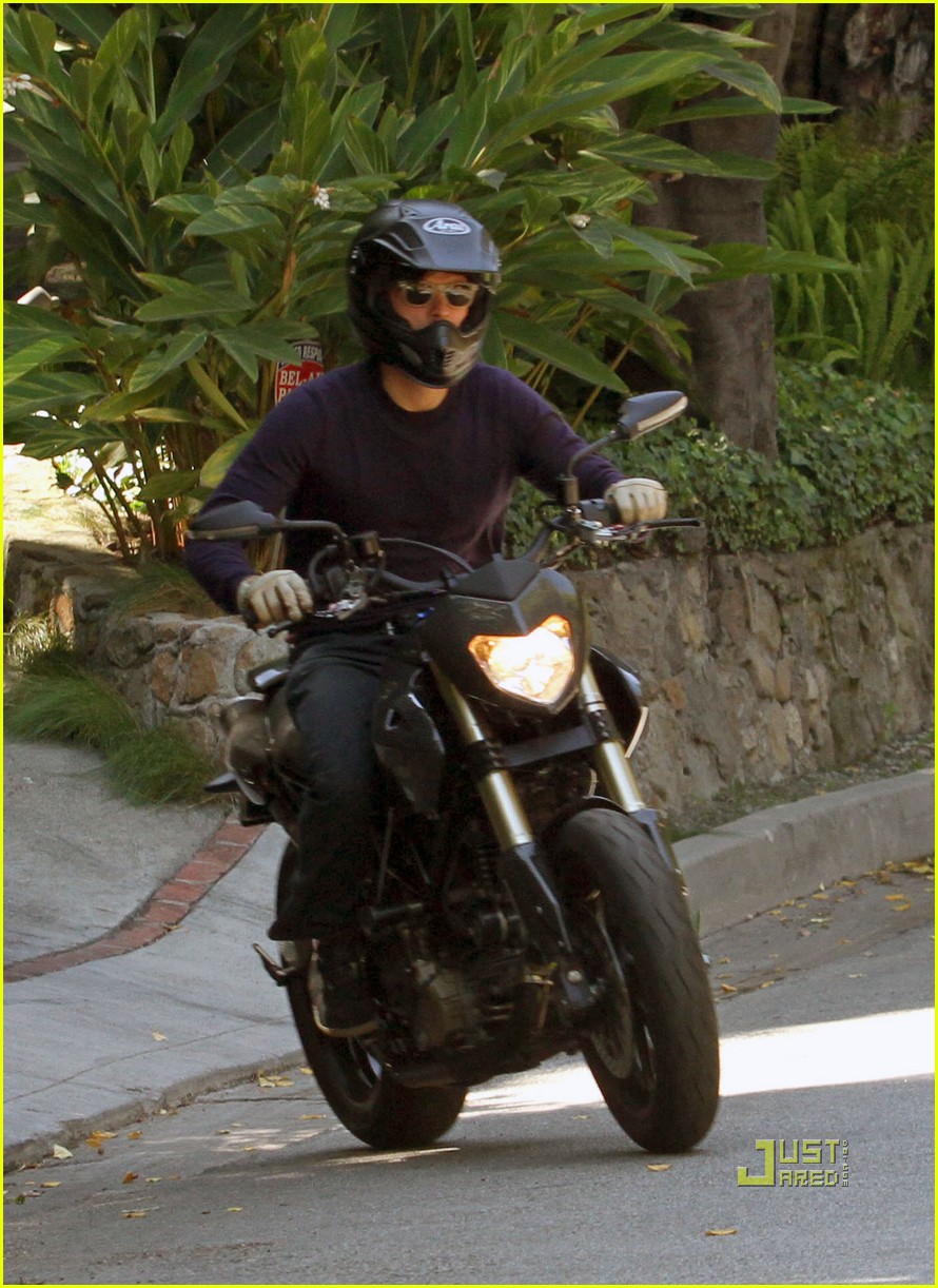 Orlando Bloom: Motorcycle Ride to In-N-Out: Photo 2469961 | Miranda ...