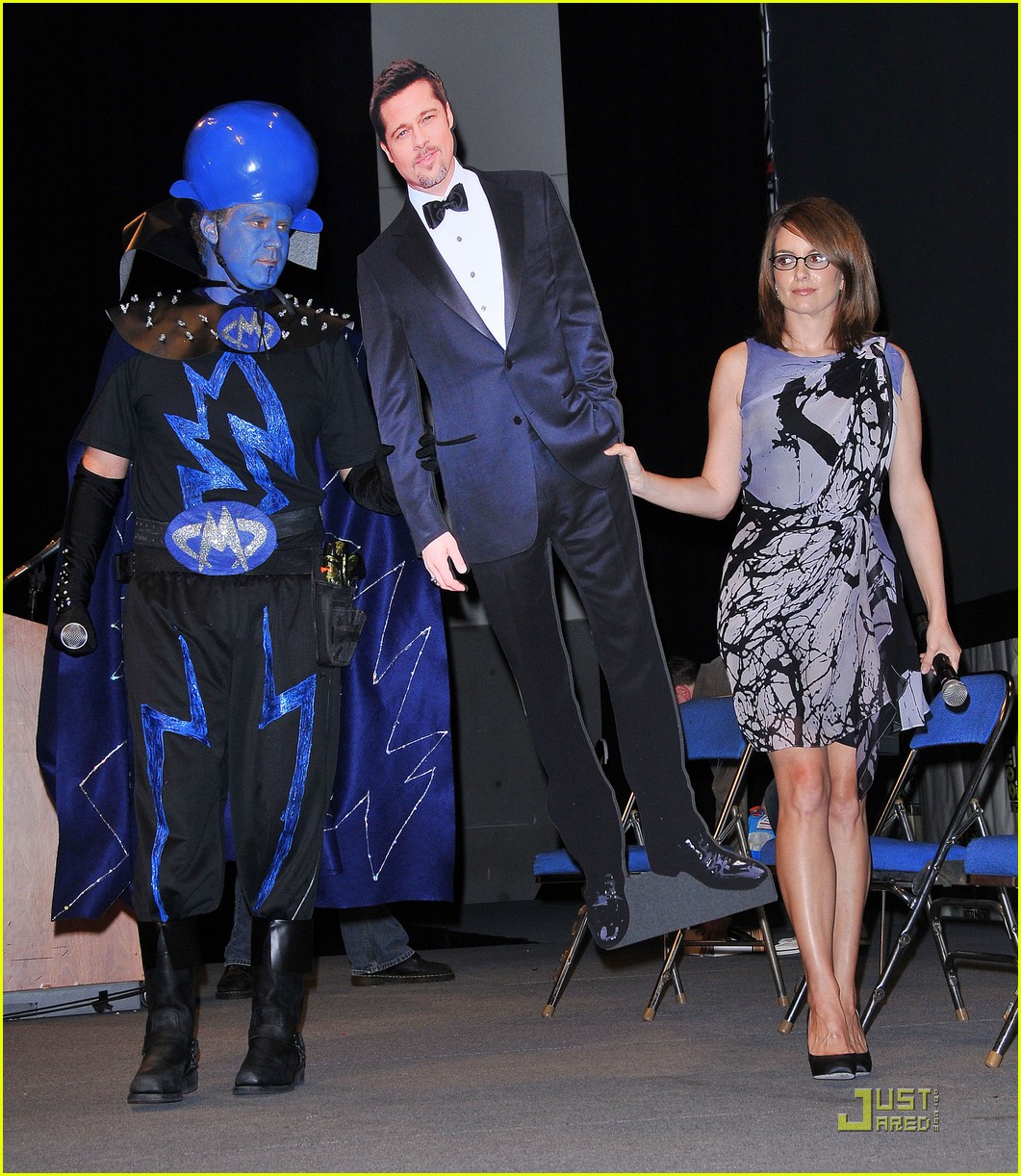 Will Ferrell Carries Cardboard Cutout of Brad Pitt at Comic-Con!: Photo ...