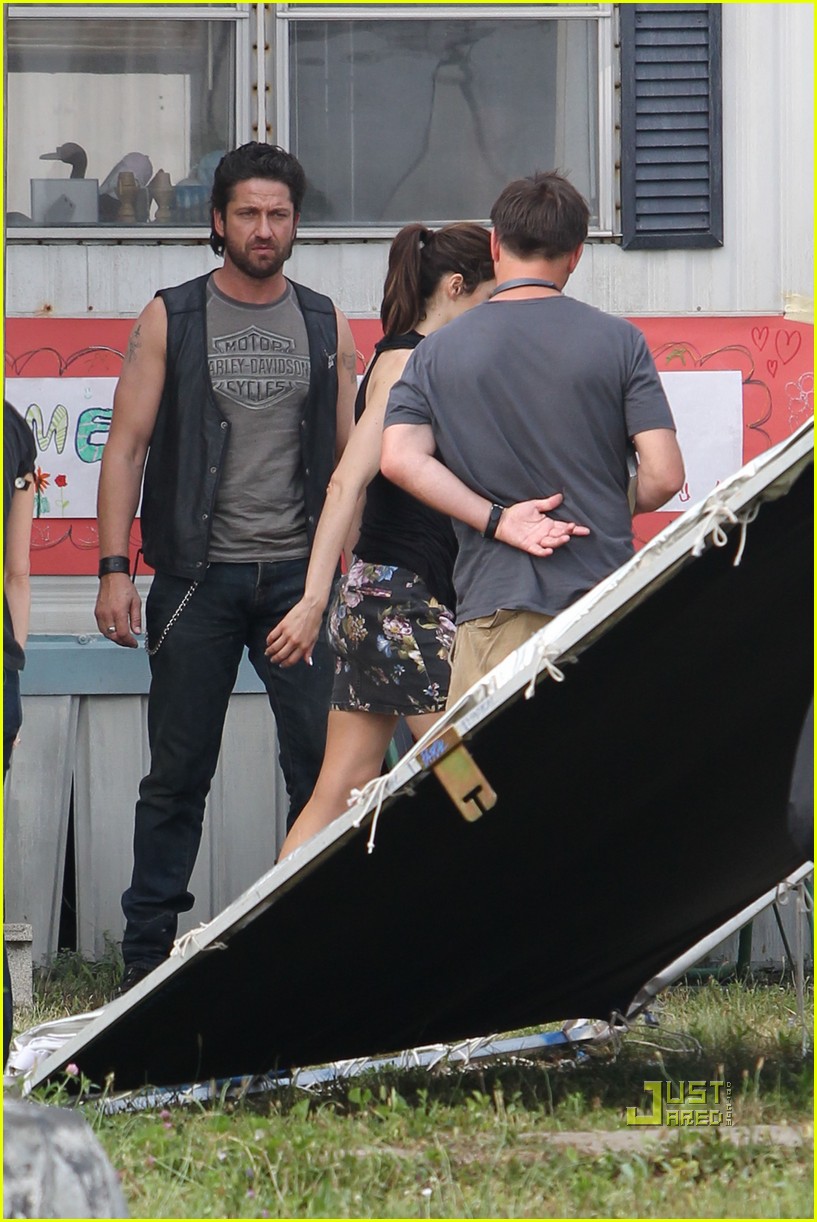 Gerard Butler is the Machine Gun Preacher: Photo 2465468 | Gerard ...