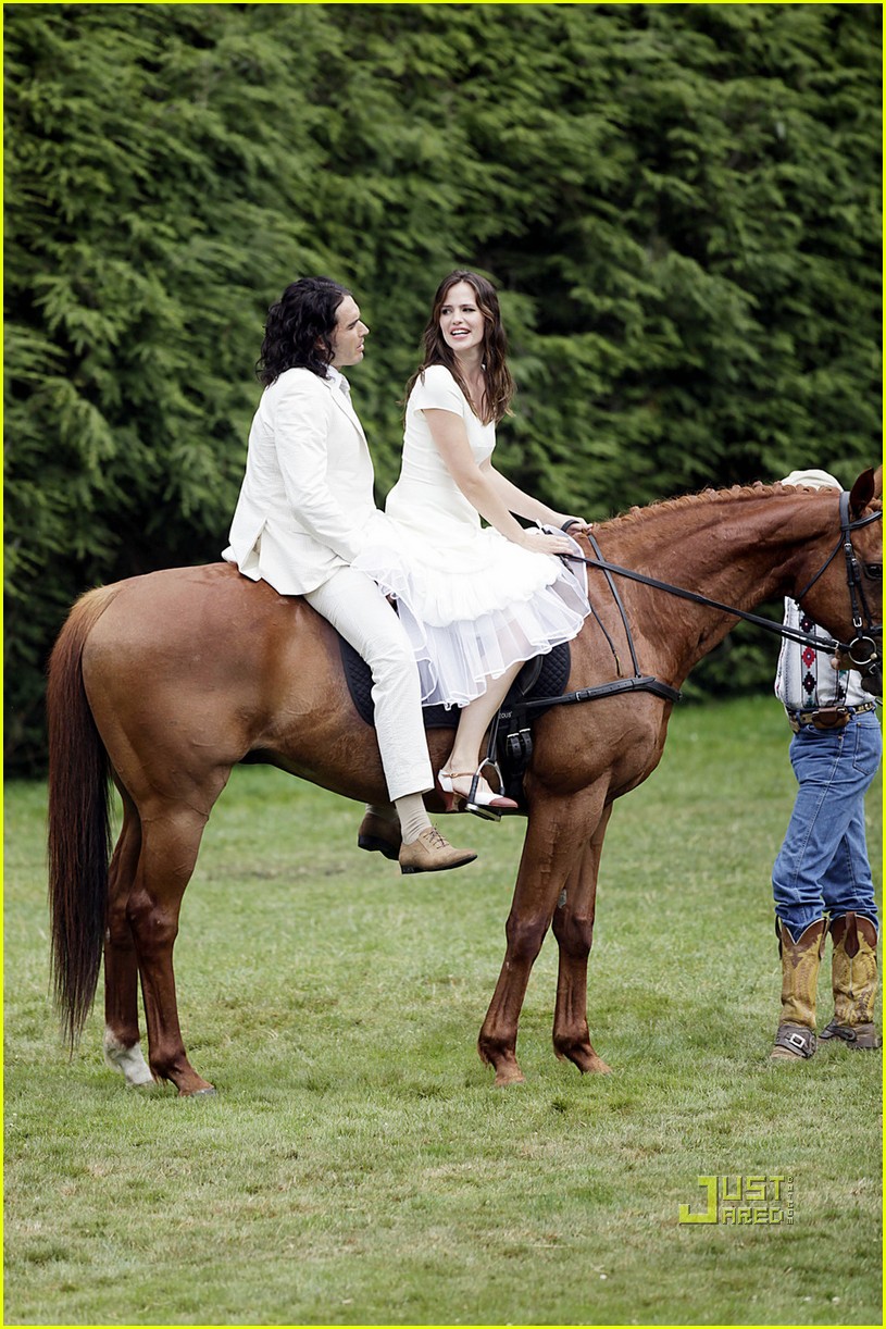 Jennifer Garner: Horseback Riding with Russell Brand!: Photo 2468538 ...
