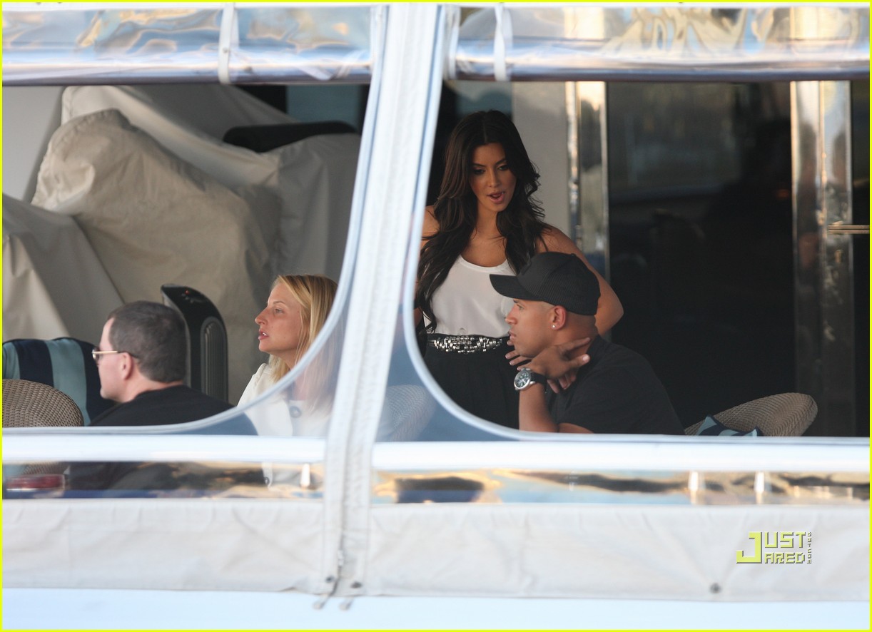 Kim Kardashian & Miles Austin: NYC Yacht Ride!: Photo 2463296 | Kim ...