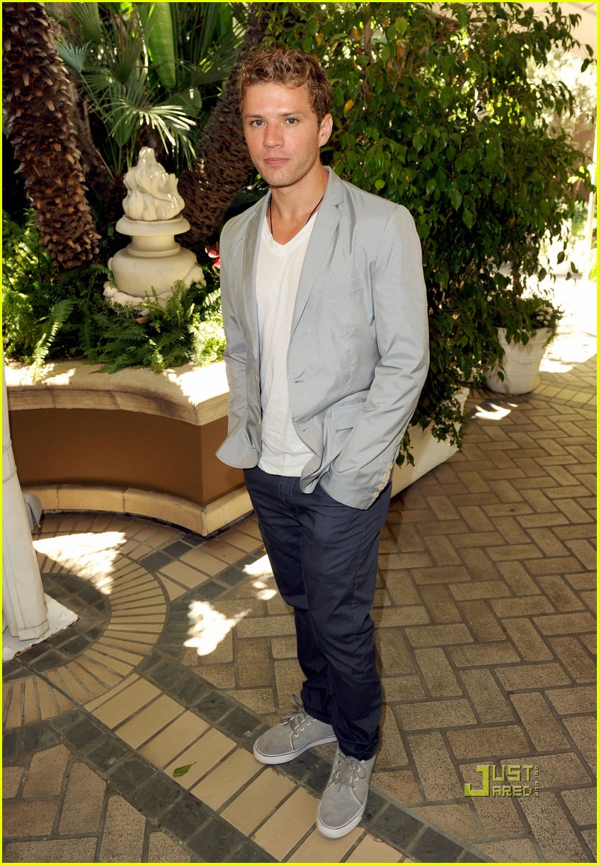 Nicole Kidman: Hollywood Foreign Press Luncheon!: Photo 2469842 | Adam ...