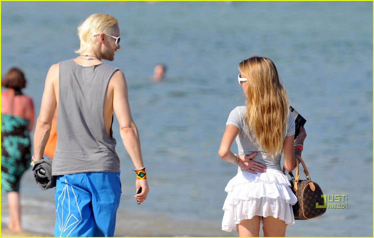 Jared Leto: Bleached Blonde at the Beach: Photo 2466129 | Jared Leto ...