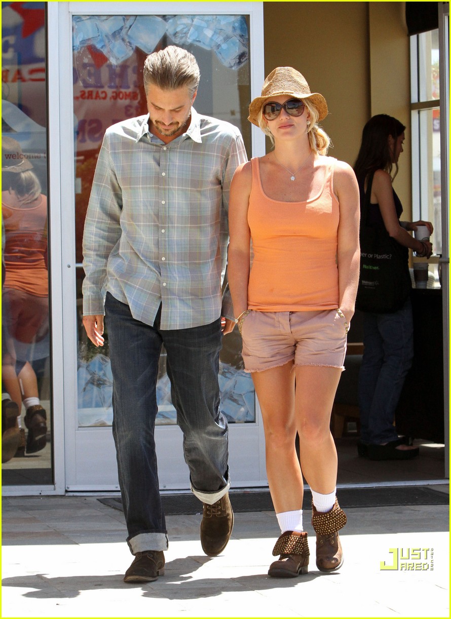 Britney Spears: Starbucks Stop!: Photo 2468560 | Britney Spears, Jason ...