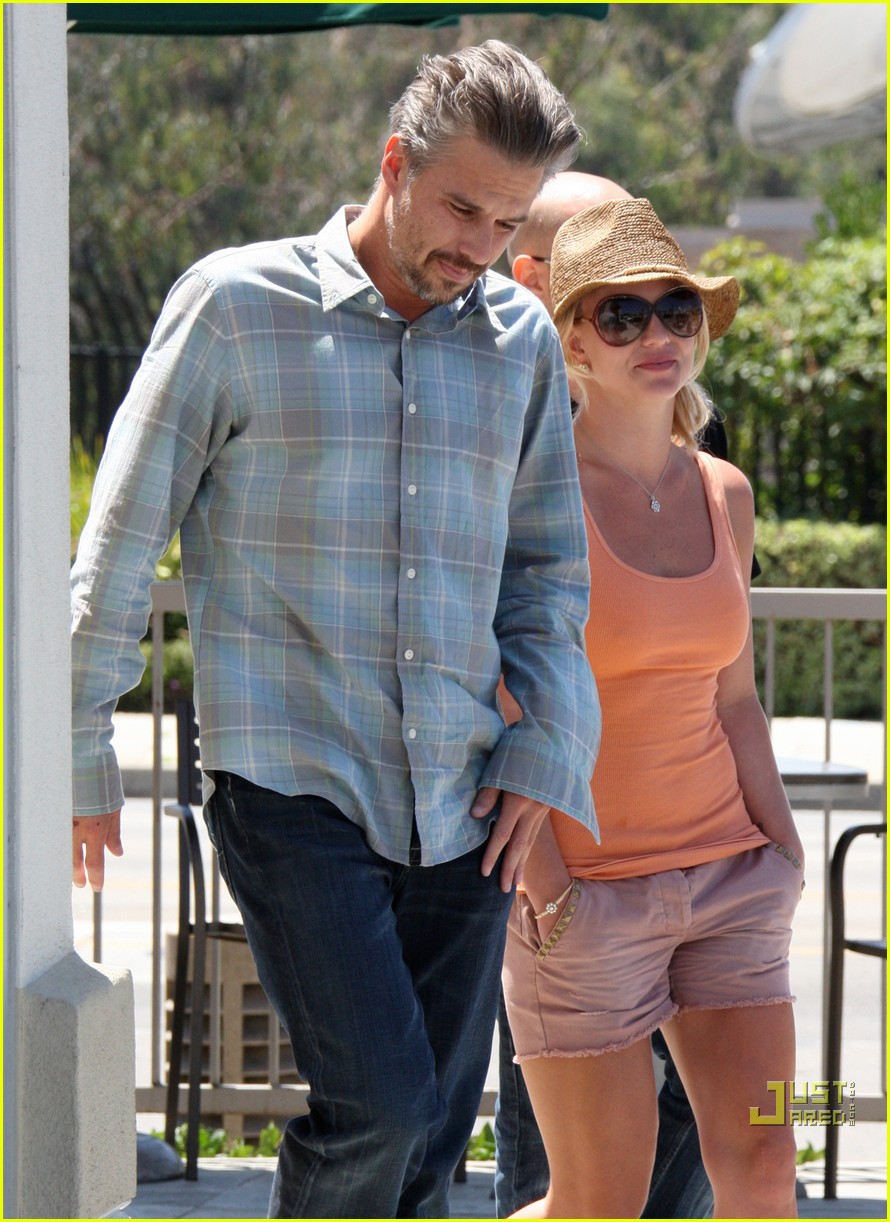 Britney Spears: Starbucks Stop!: Photo 2468566 | Britney Spears, Jason ...