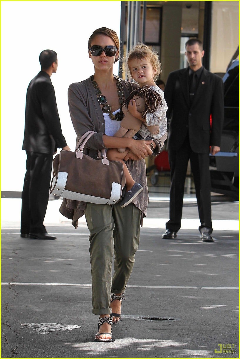 Jessica Alba & Honor Warren are Paper People: Photo 2471076 | Cash ...