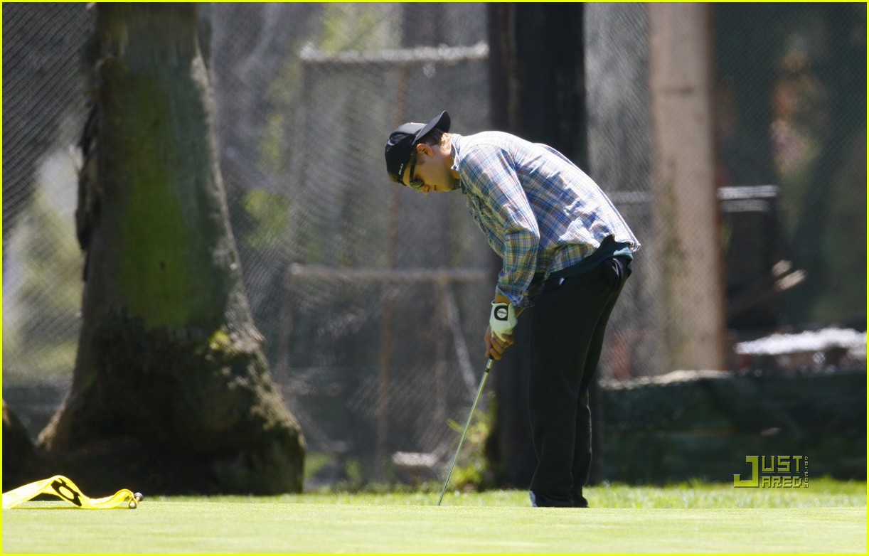 Hayden Christensen: Golf Course Run!: Photo 2471129 | Hayden ...