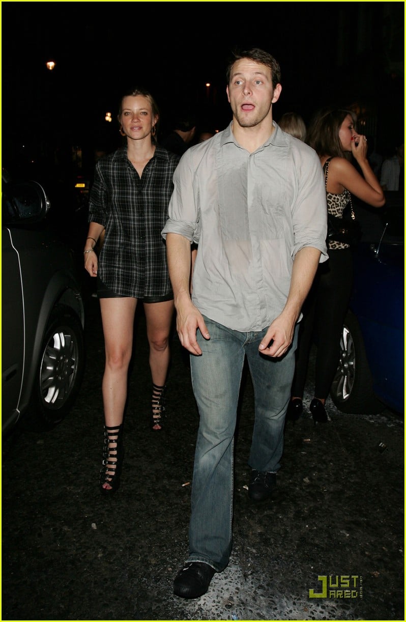 Chris Evans & Amy Smart: Cirque Saturday: Photo 2474614 | 00 Photos ...