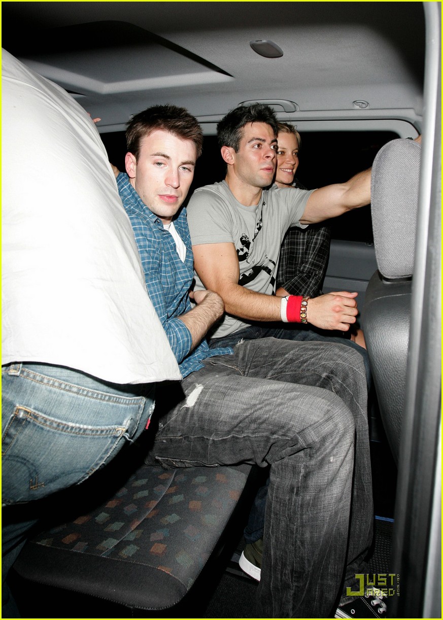 Chris Evans & Amy Smart: Cirque Saturday: Photo 2474620 | 00 Photos ...