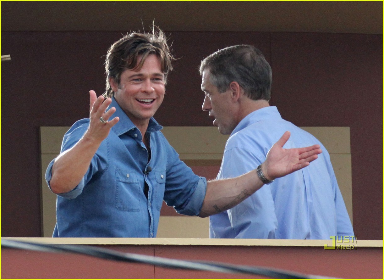 Brad Pitt Makes It Right in New Orleans: Photo 2475762 | Brad Pitt ...