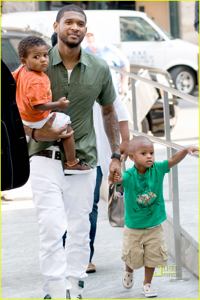 Usher & Sons: Central Park Family!: Photo 2474486 | Celebrity Babies ...