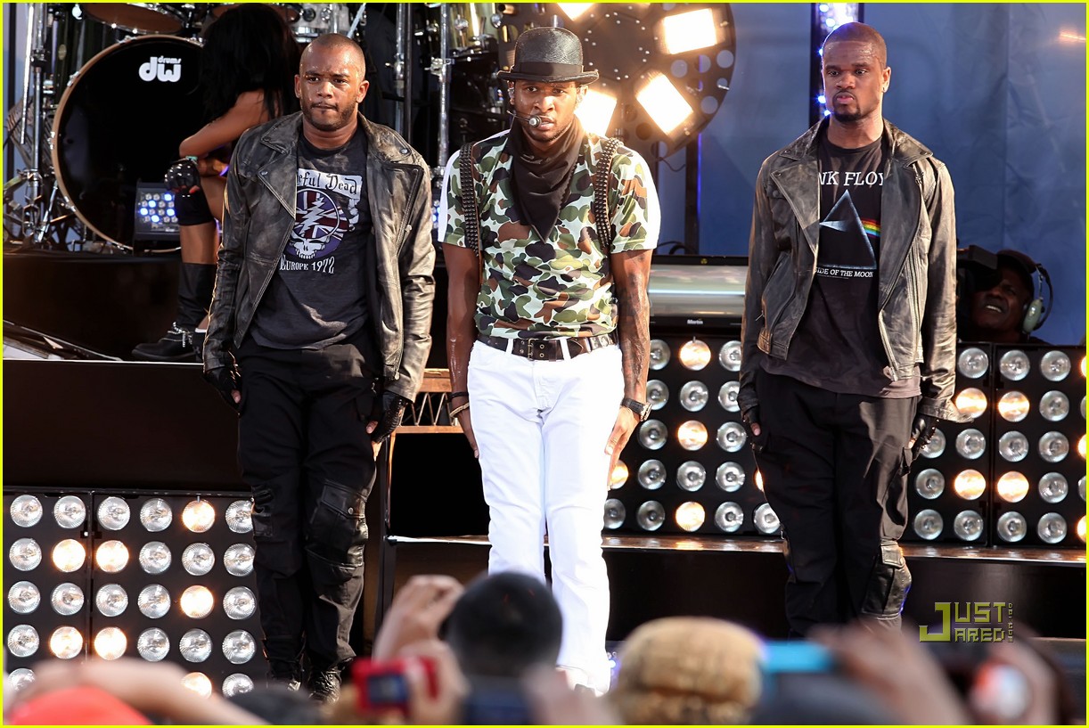 Usher & Sons: Central Park Family!: Photo 2474498 | Celebrity Babies ...