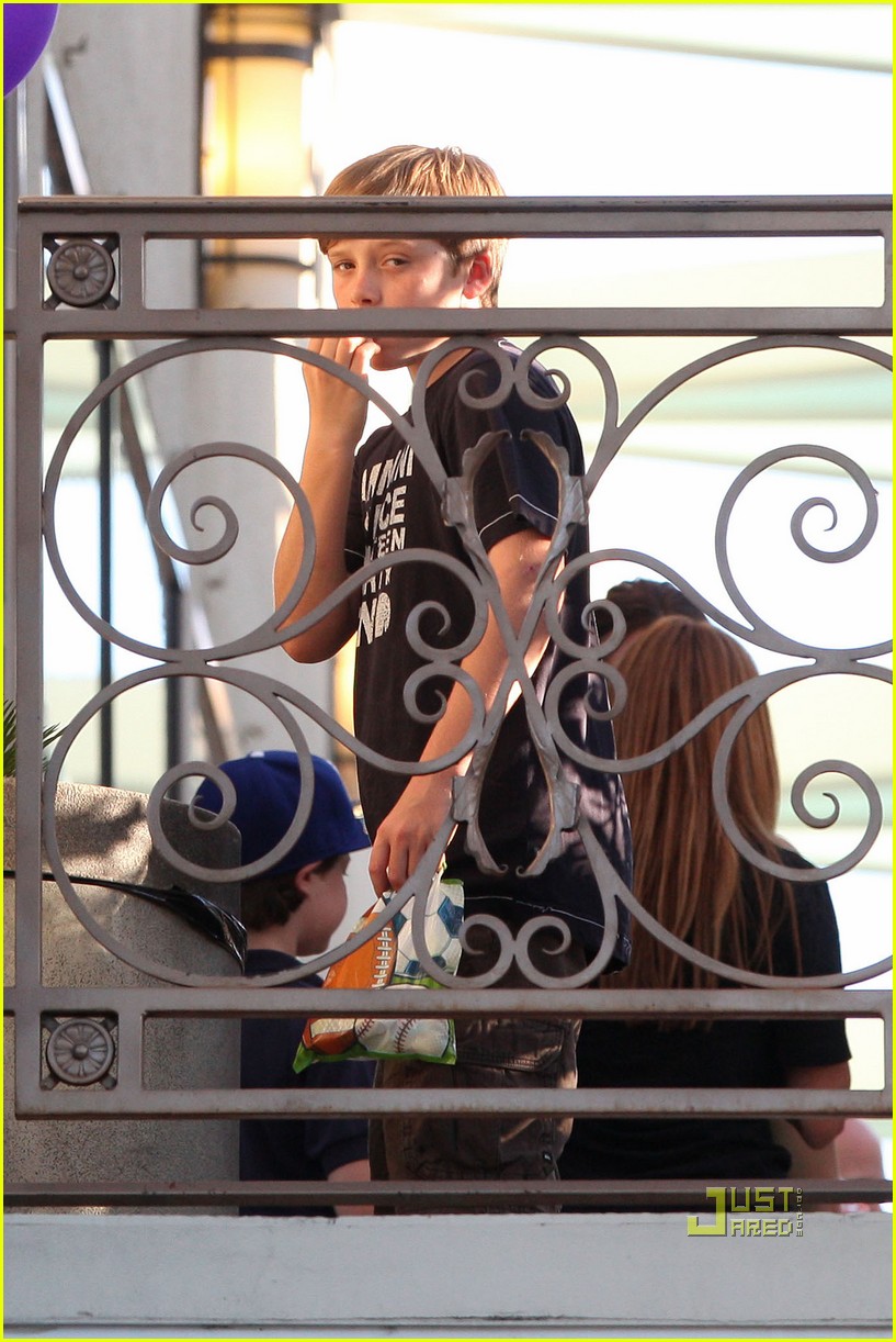 David & Victoria Beckham: Romeo Birthday Bash!: Photo 2477053 ...