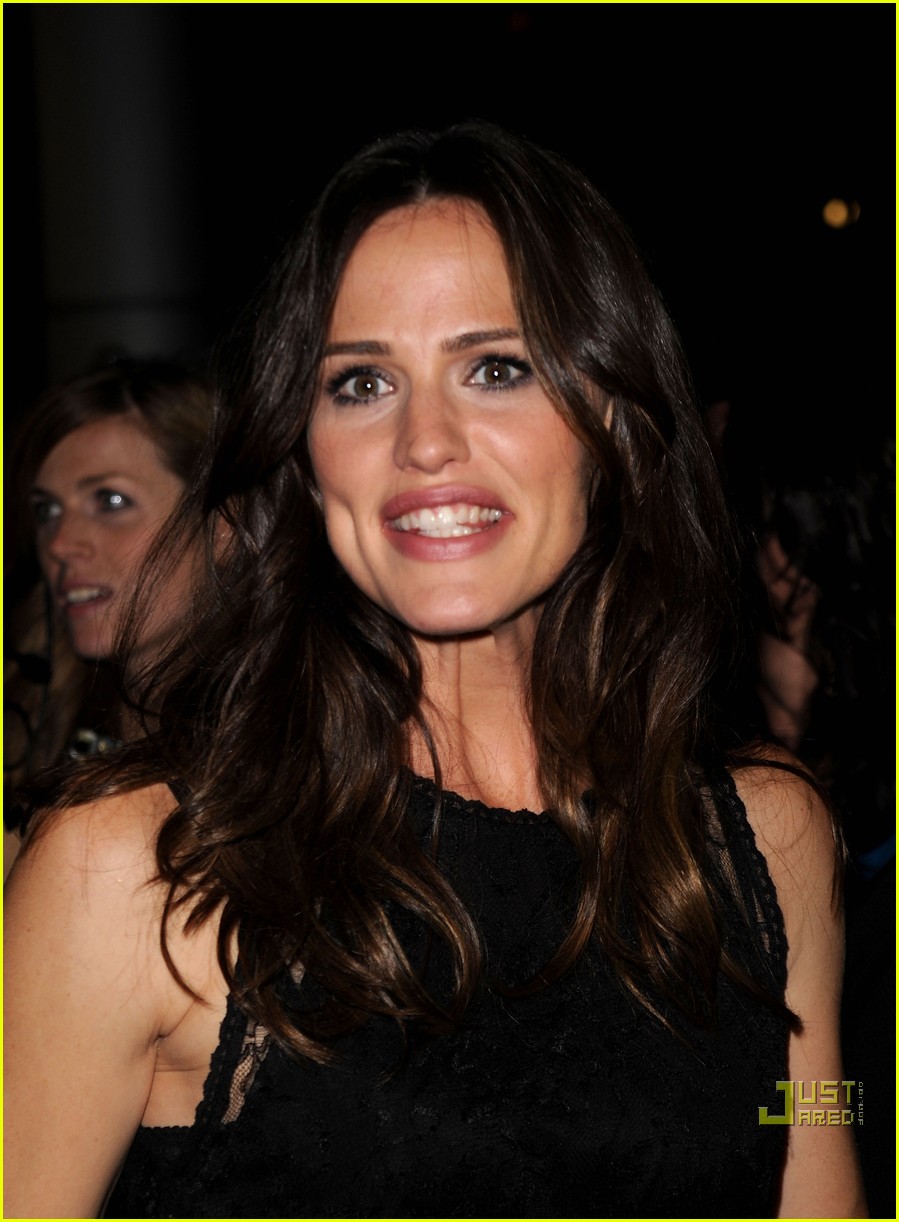 Jennifer Garner: The Town in Toronto!: Photo 2479350 | Jennifer Garner ...