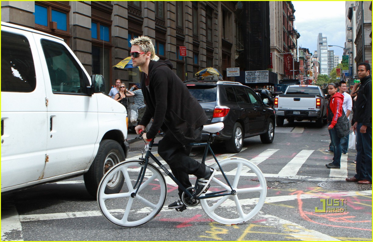 Jared Leto Goes For A Spin Around Soho: Photo 2478970 | Jared Leto ...