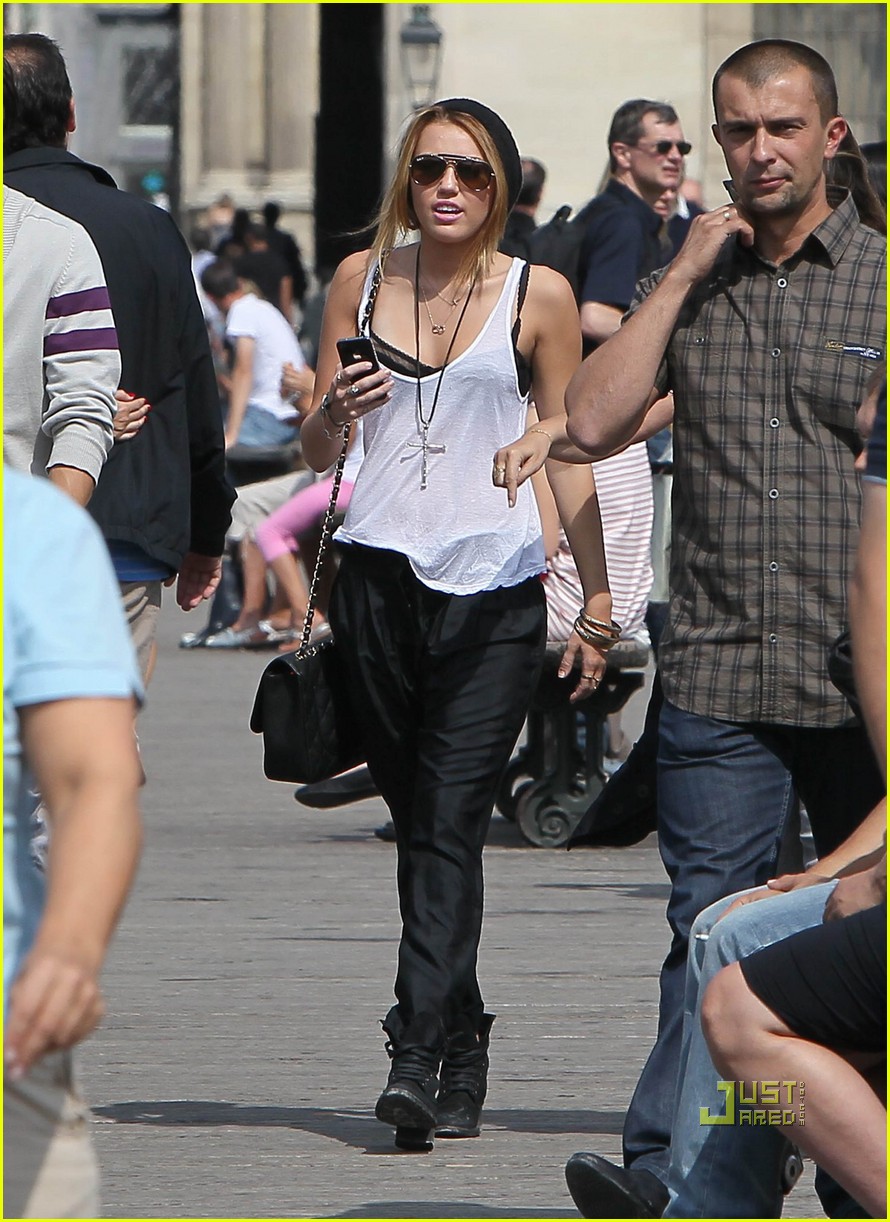 Miley Cyrus 2010 Style