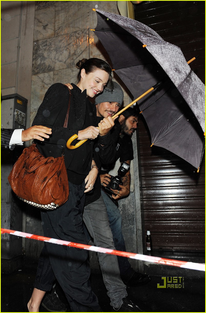 Orlando Bloom & Miranda Kerr: Rain Date!: Photo 2482619 | Miranda Kerr ...