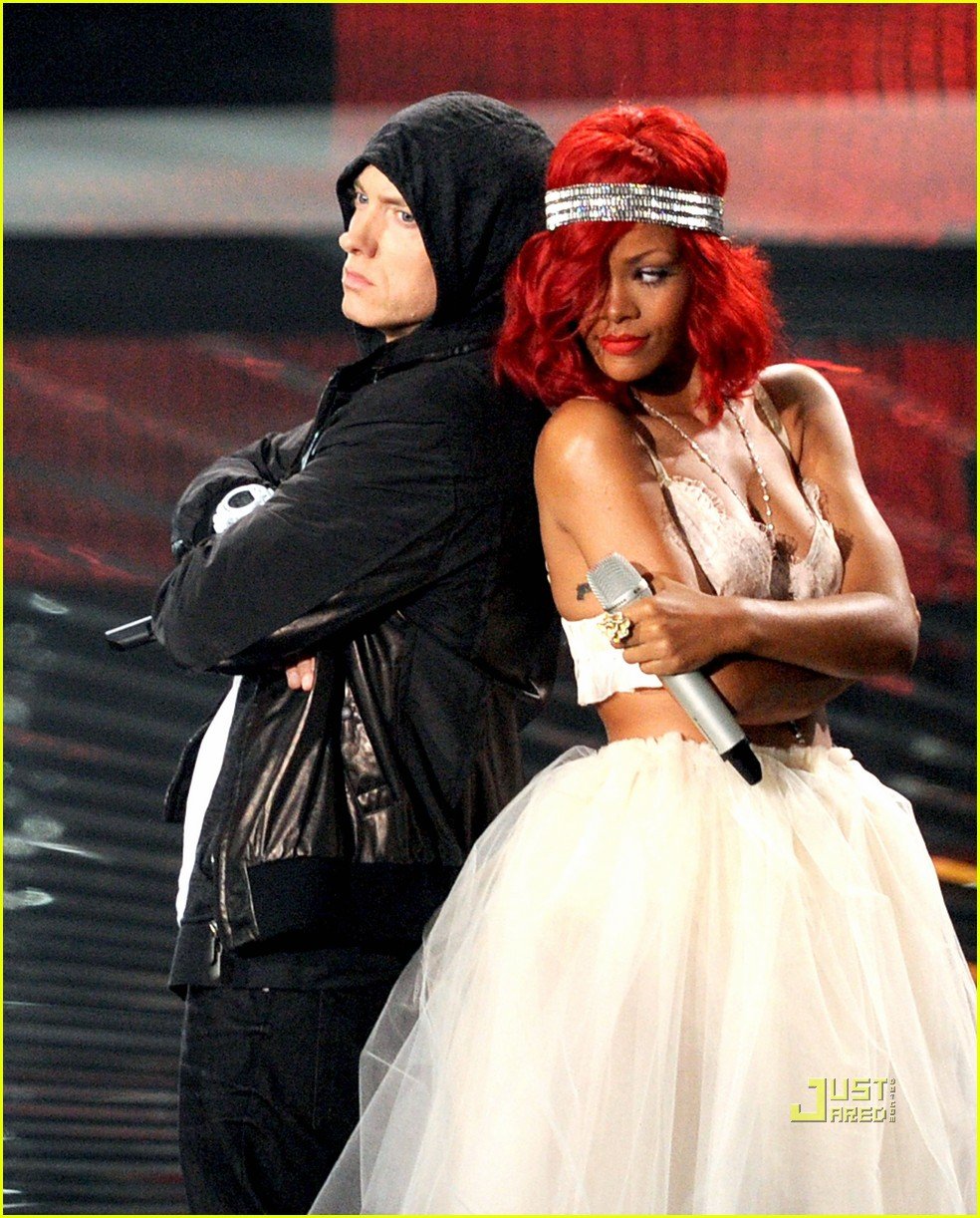 Rihanna & Eminem: VMAs Performance Video: Photo 2479630 | 2010 MTV VMAs ...