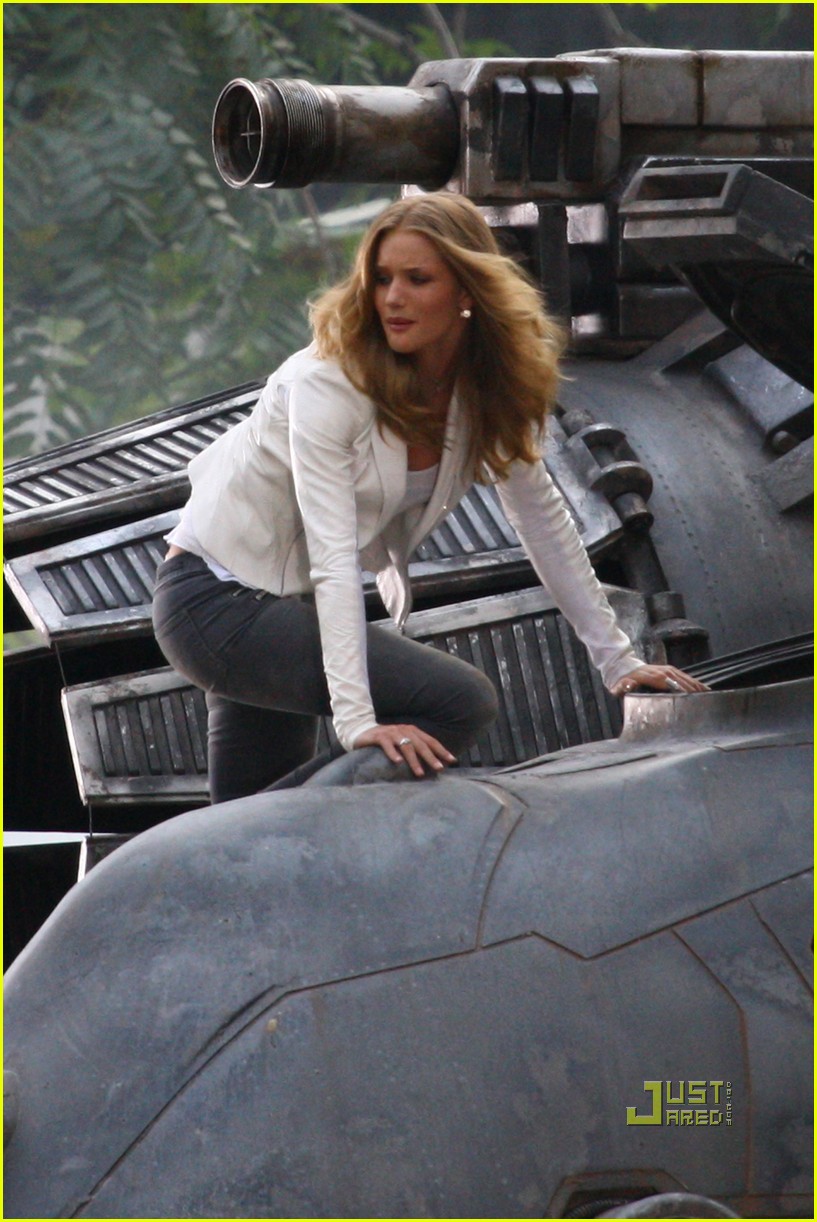 Rosie Huntington Whiteley Transformers Opening Scene