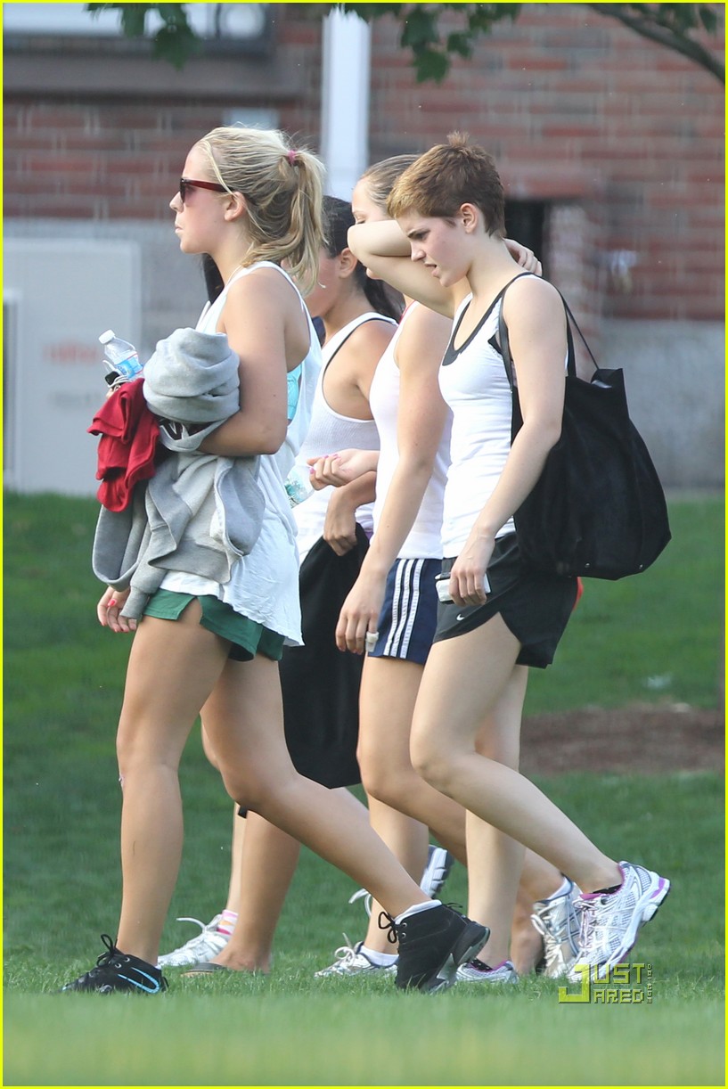 Emma Watson: Sophomore Year at Brown University!: Photo 2483689 | Emma ...