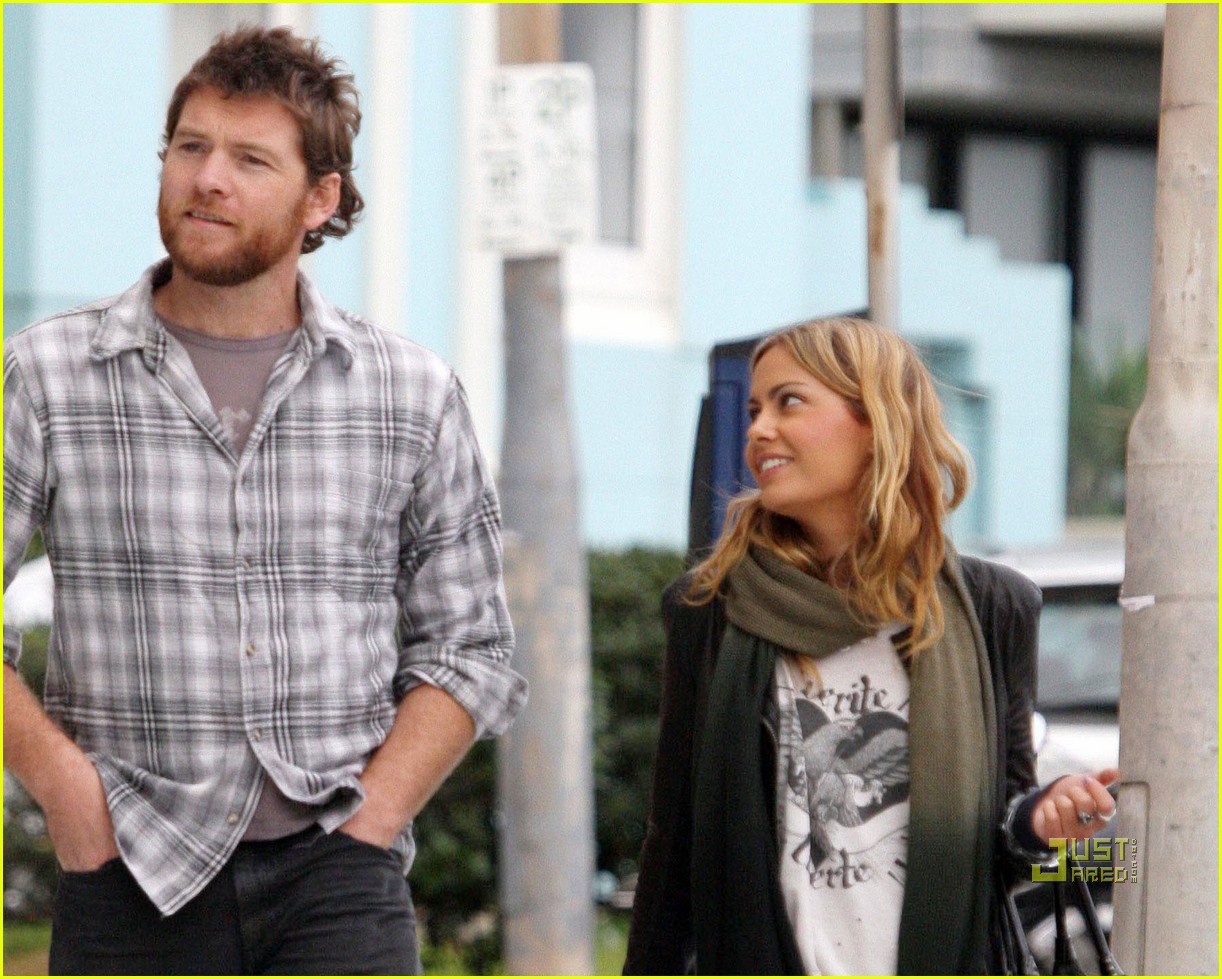 Sam Worthington & Natalie Mark: Strolling in Sydney: Photo 2477301 ...