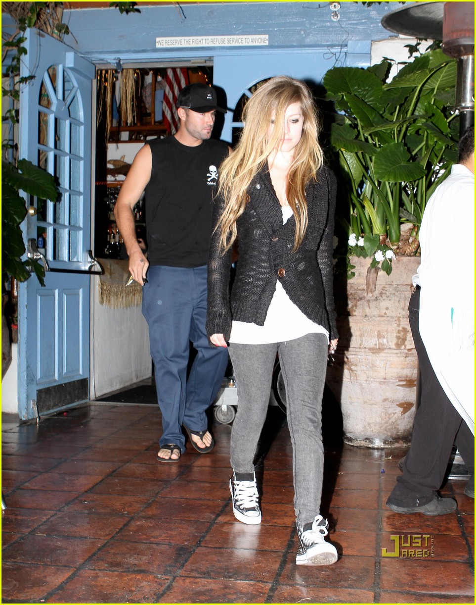 Avril Lavigne: Taverna Tony with Brody Jenner!: Photo 2486132 | Avril ...