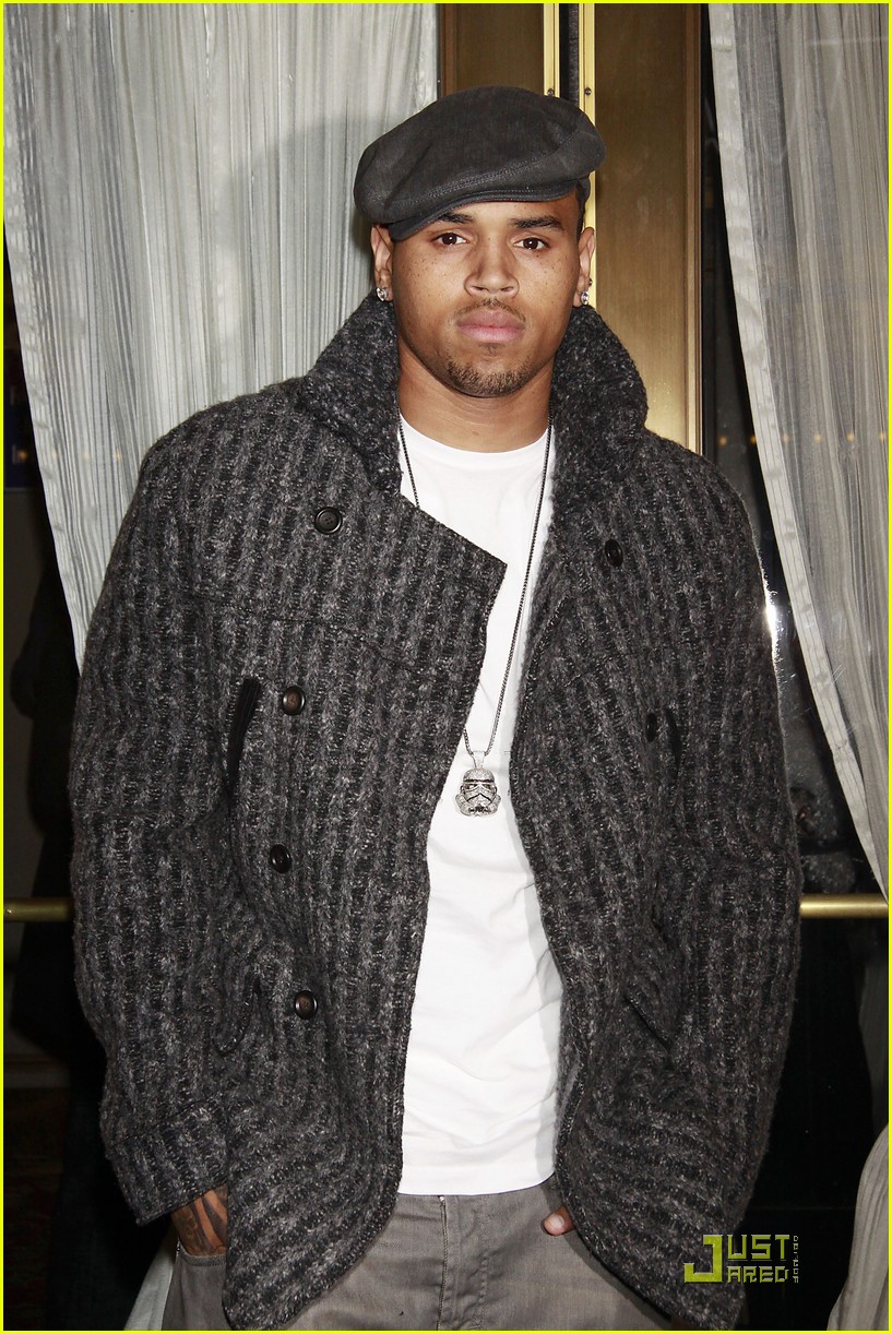 Chris Brown Pays Tribute To The Beatles: Photo 2490705 | Chris Brown ...