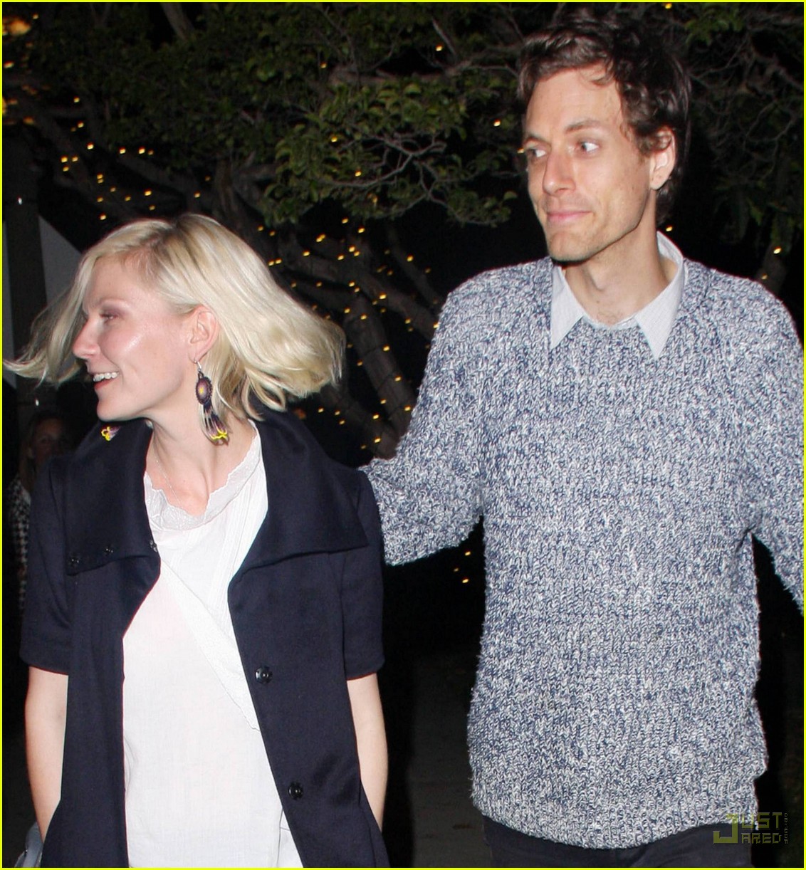 Kirsten Dunst & Jason Boesel: Maroon 5 Match: Photo 2486005 | Jason ...