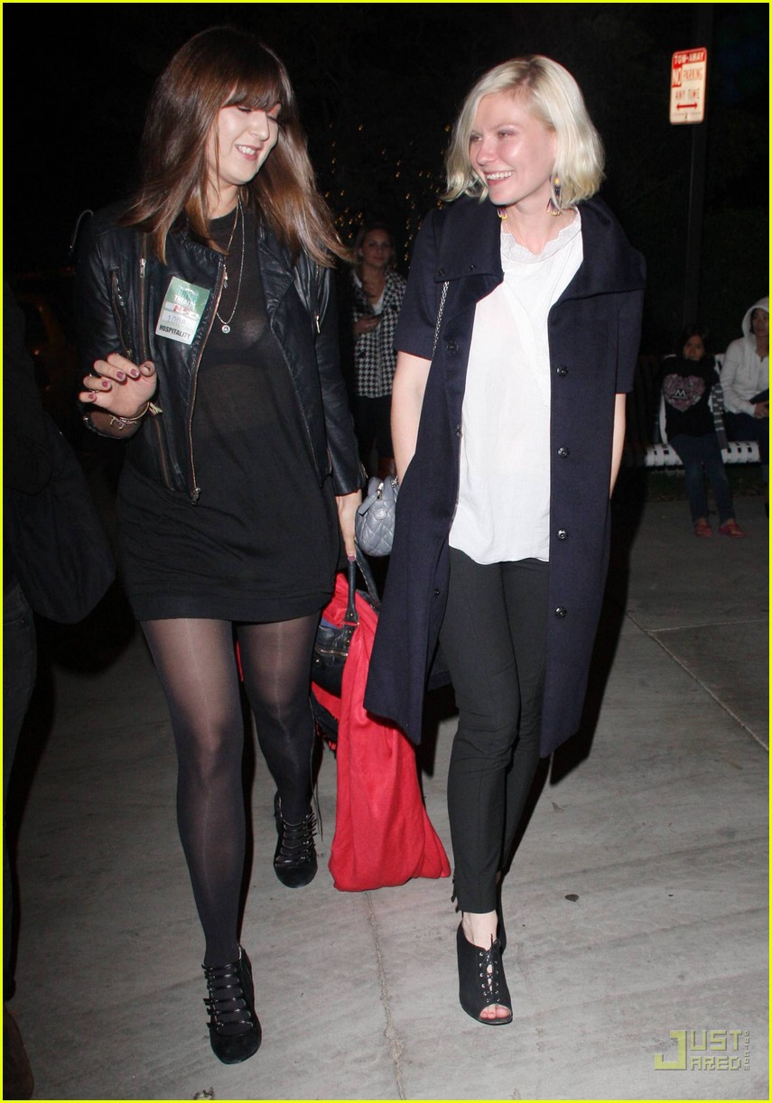 Kirsten Dunst & Jason Boesel: Maroon 5 Match: Photo 2486007 | Jason ...