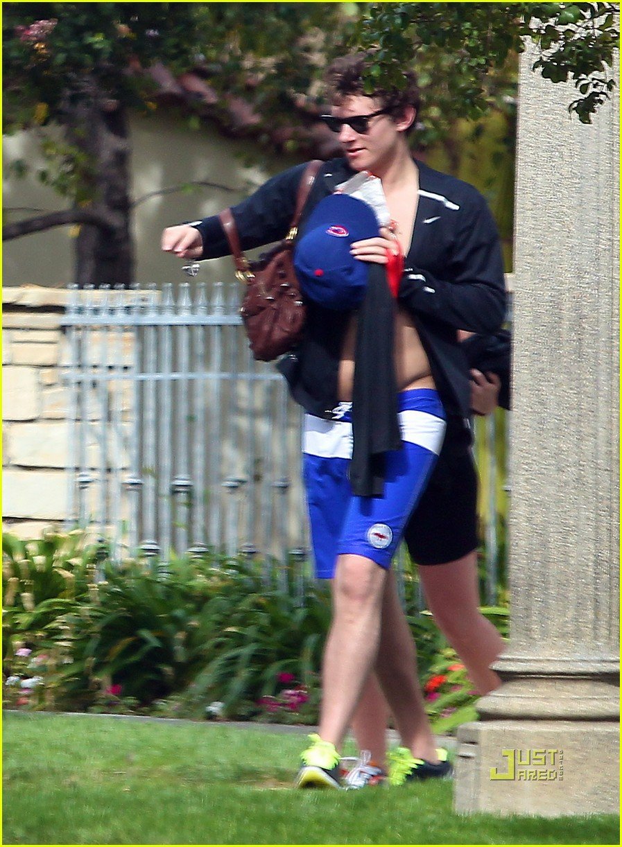 Jennifer Love Hewitt & Alex Beh: Marathon Mates: Photo 2490026 | Alex ...