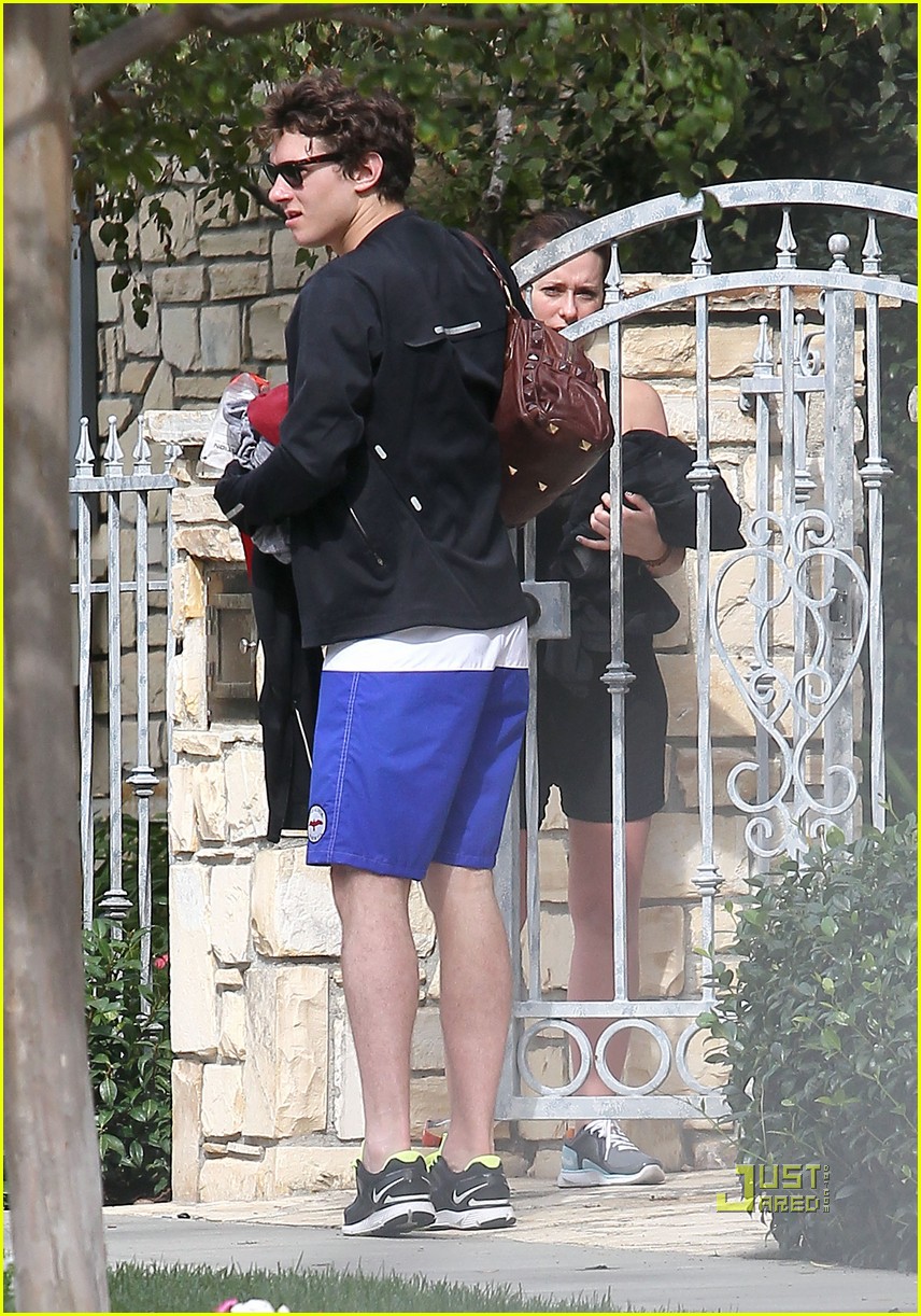 Jennifer Love Hewitt & Alex Beh: Marathon Mates: Photo 2490028 | Alex ...