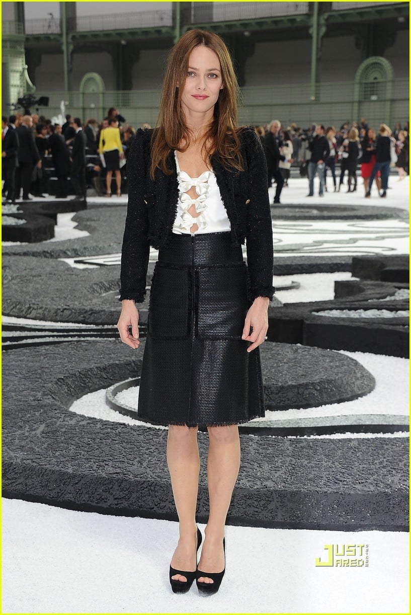 Keira Knightley: Beautiful Bob!: Photo 2484933 | Clemence Poesy, Keira ...