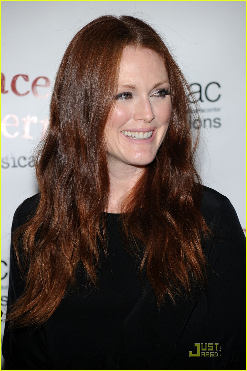 Julianne Moore: 'Freckleface Strawberry' Opening Night!: Photo 2484434 ...