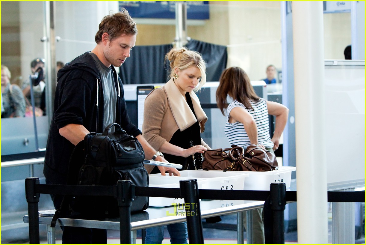 Jessica Simpson: Christmas Album is Complete!: Photo 2486801 | Eric ...