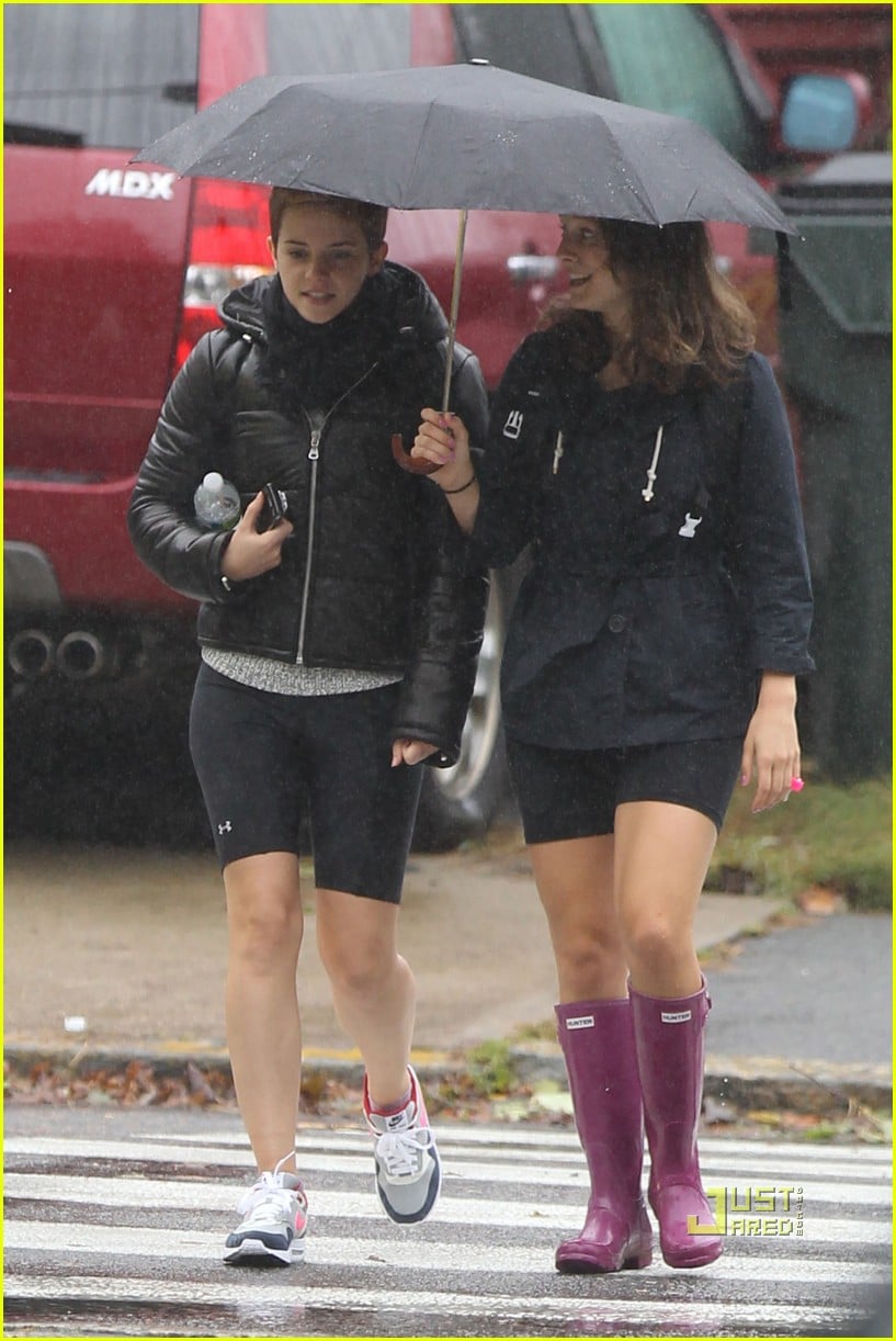 Emma Watson: Rainy Workout: Photo 2485804 | Emma Watson Photos | Just ...