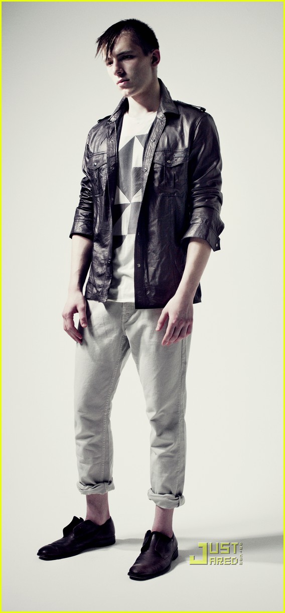 Reeve & Zane Carney: Monarchy Men: Photo 2497737 | Carney, Reeve Carney ...