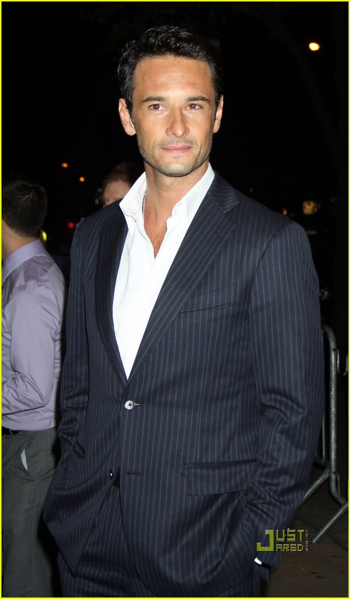 Jim Carrey & Rodrigo Santoro: 'Philip Morris' Screening: Photo 2498091 ...