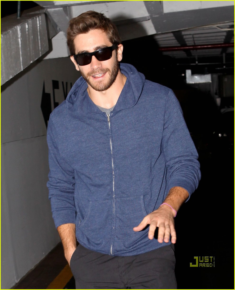 Jake Gyllenhaal: Smiley Sans Taylor Swift: Photo 2492484 | Jake ...