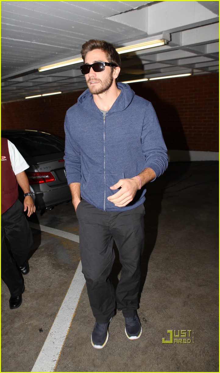 Jake Gyllenhaal: Smiley Sans Taylor Swift: Photo 2492488 | Jake ...