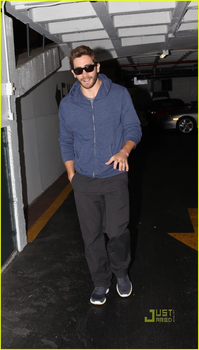 Jake Gyllenhaal: Smiley Sans Taylor Swift: Photo 2492489 | Jake ...