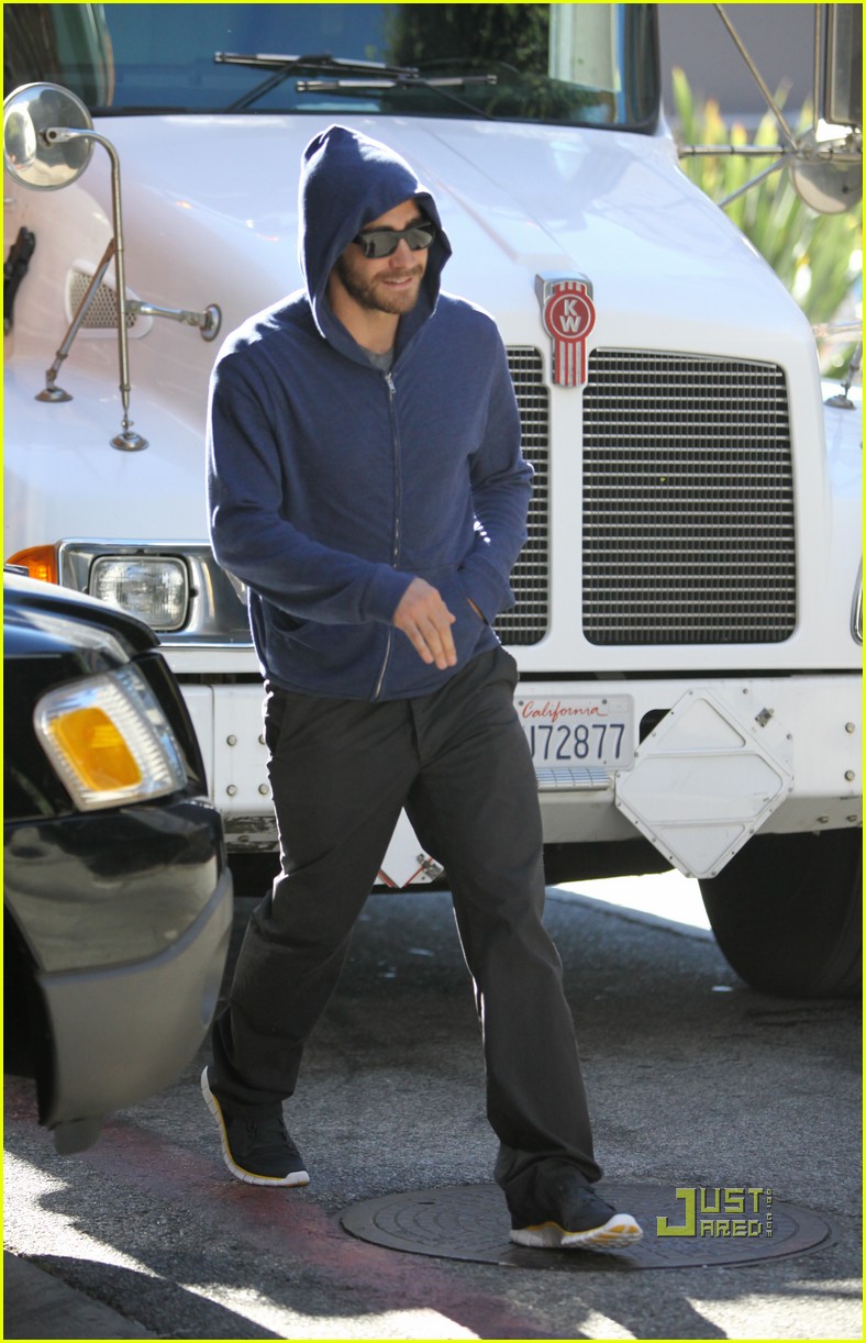 Jake Gyllenhaal: Smiley Sans Taylor Swift: Photo 2492492 | Jake ...