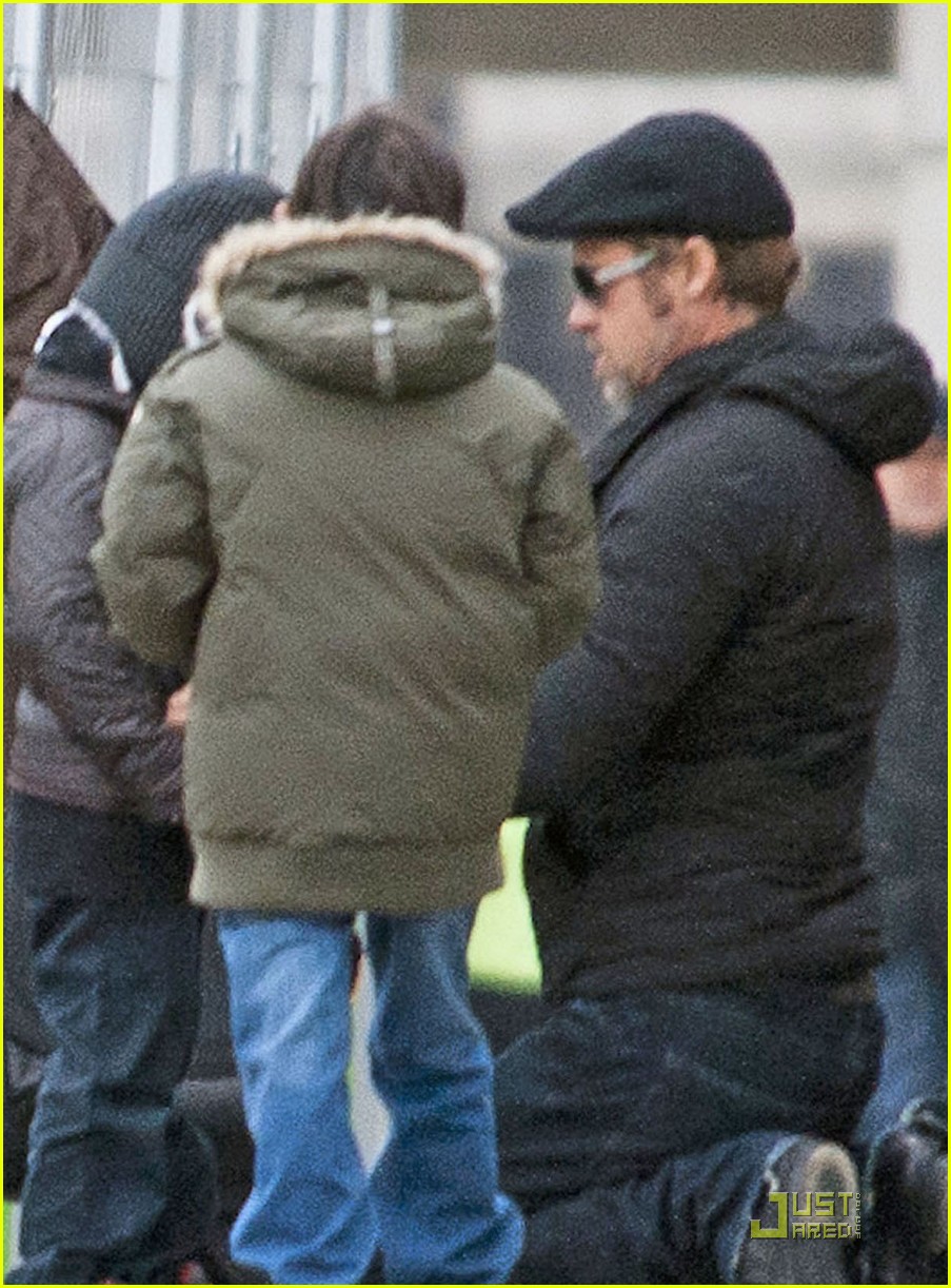 Brad Pitt & Angelina Jolie: Pax Birthday Balloon Ride!: Photo 2499369 ...