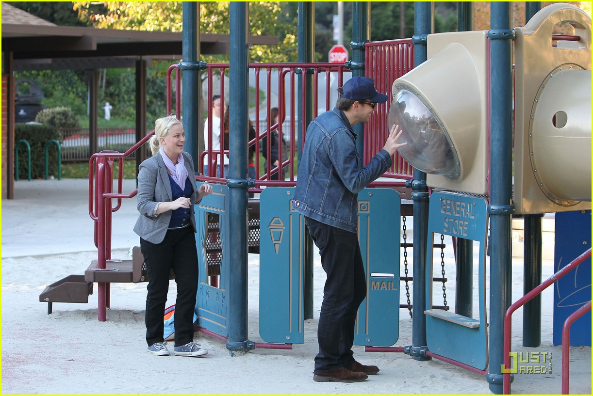 Amy Poehler & Will Arnett: Park Playtime with Archie!: Photo 2499221 ...