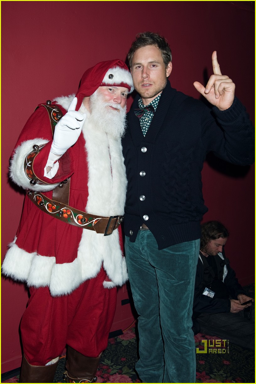 Jessica Simpson: 'Happy Christmas' In Stores Now!: Photo 2497635 | Eric ...