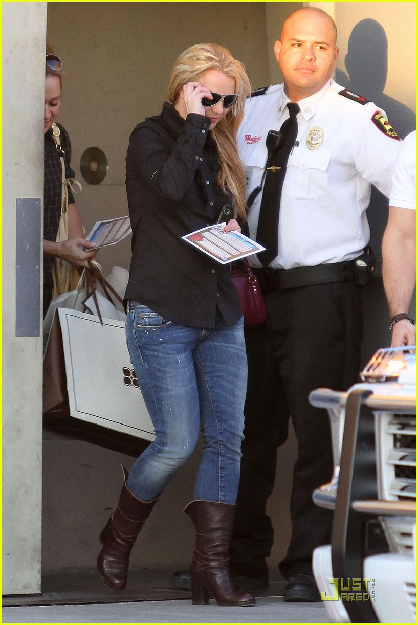 Britney Spears: BCBG with Bodyguard & Brett: Photo 2495855 | Britney ...