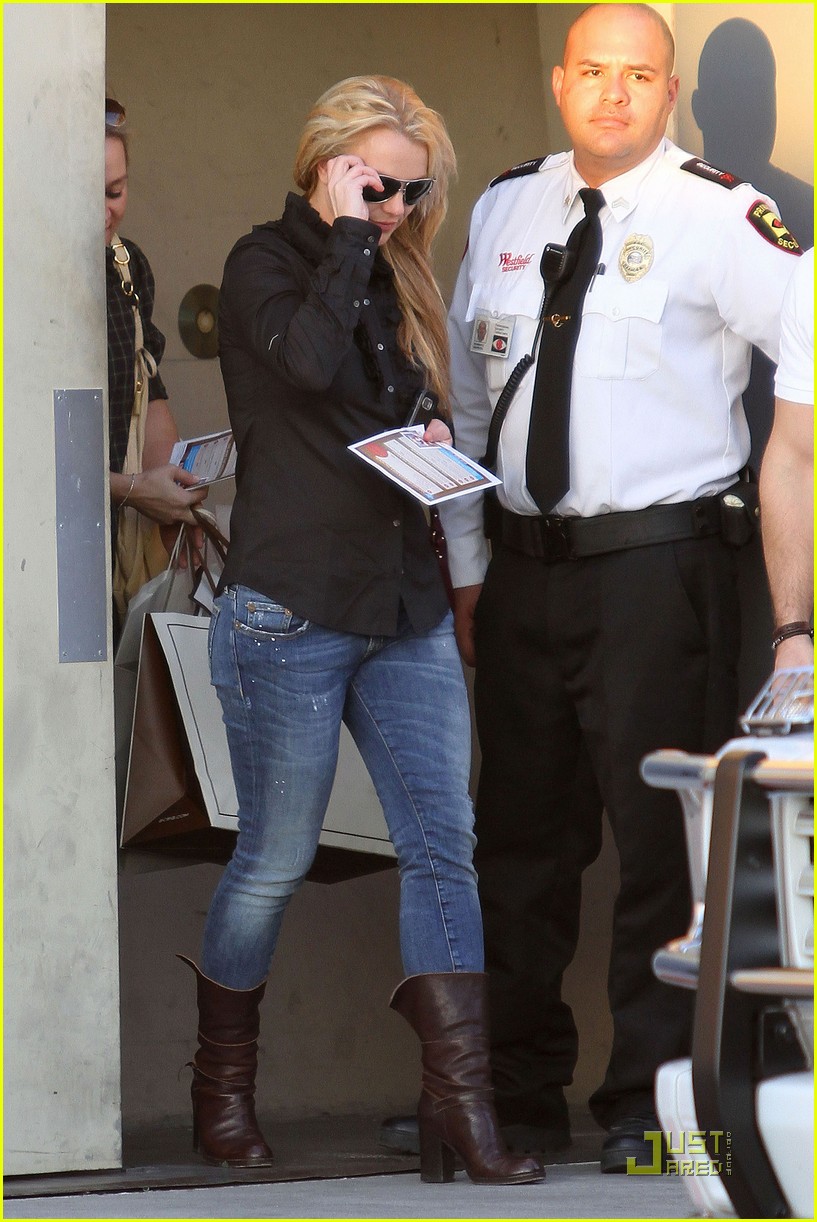 Britney Spears: BCBG with Bodyguard & Brett: Photo 2495857 | Britney ...