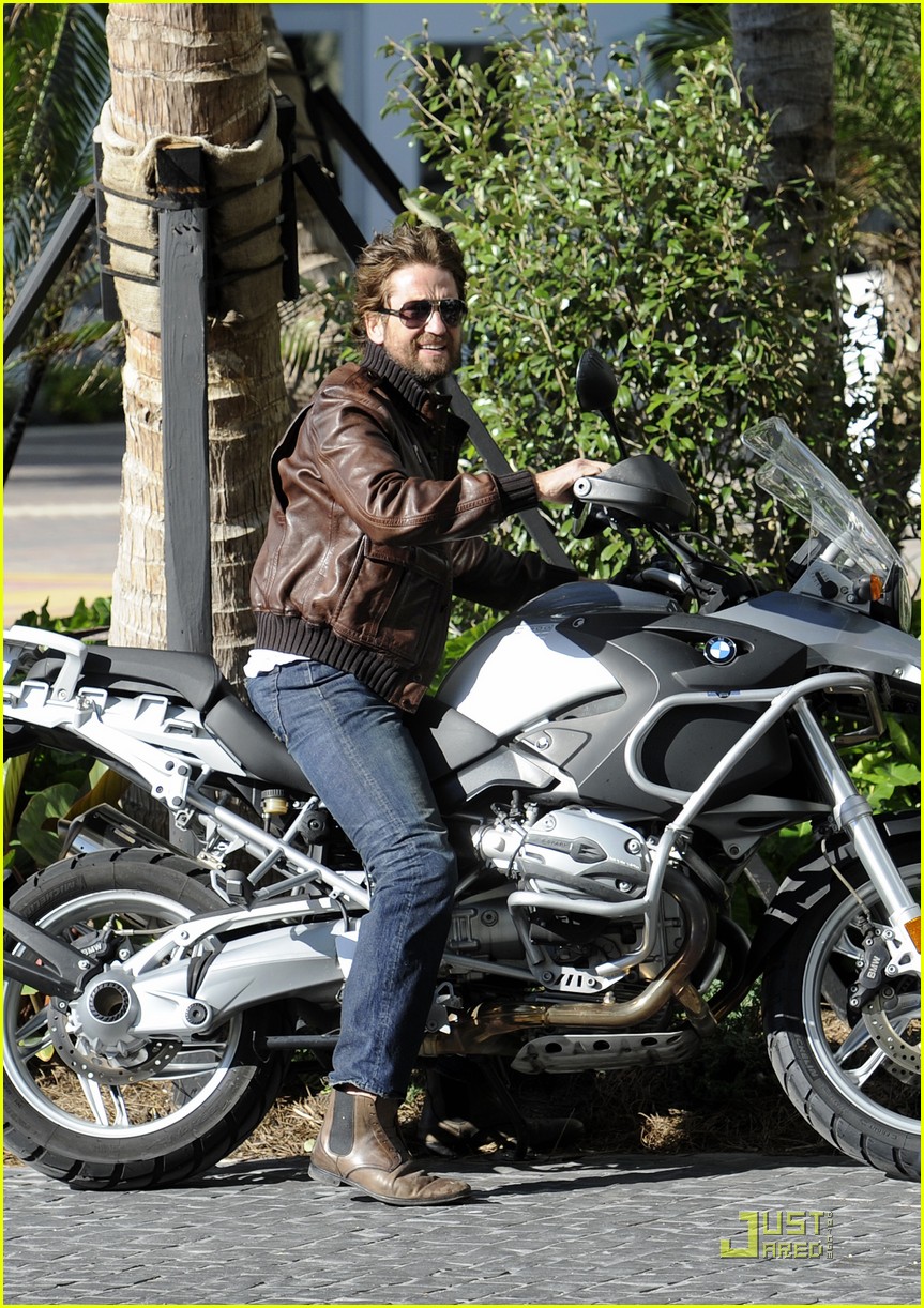 Gerard Butler: Motorcycle Man in Miami: Photo 2501530 | Gerard Butler ...