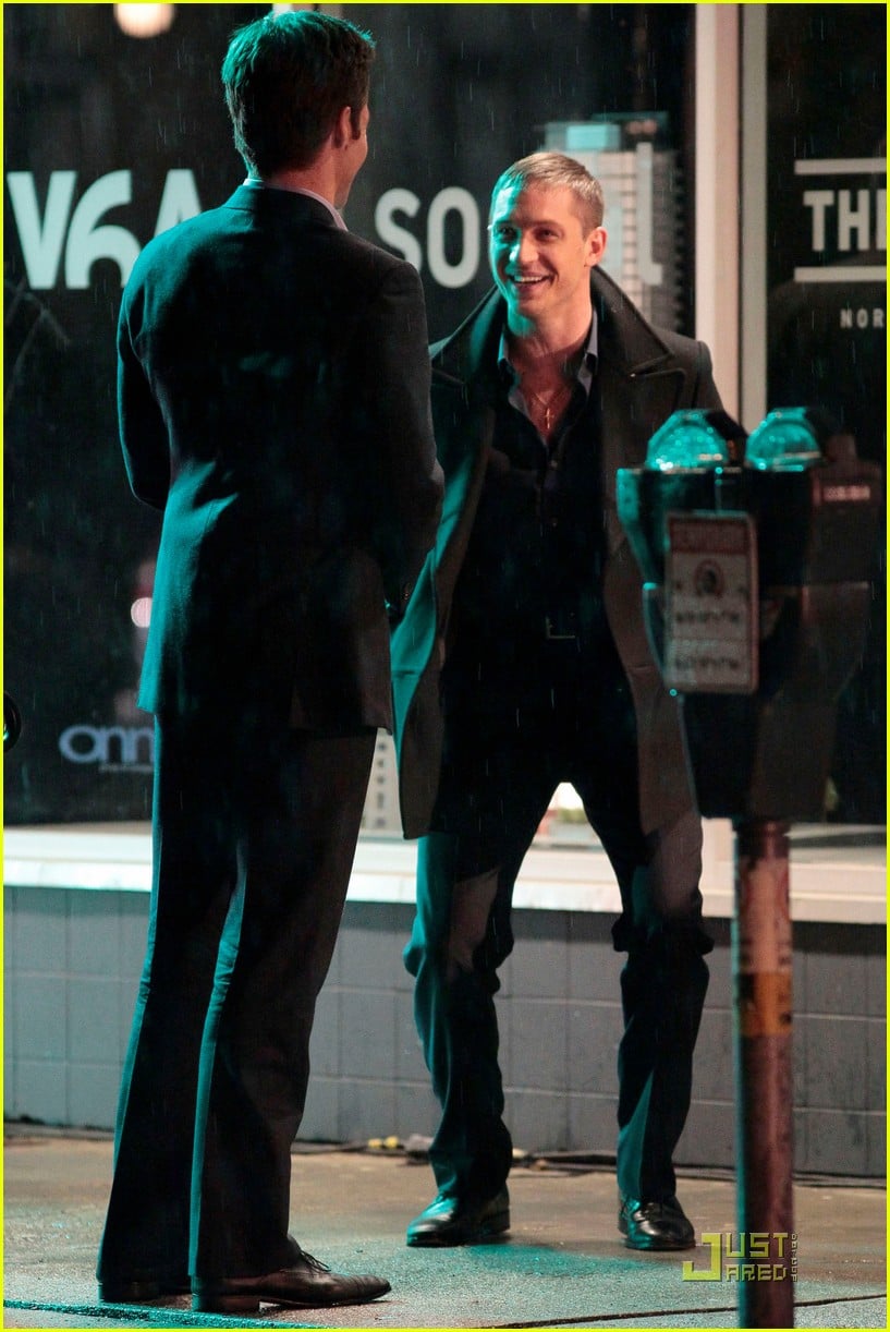 Tom Hardy & Chris Pine: 'War' Night Shoot: Photo 2502035 | Chris Pine ...