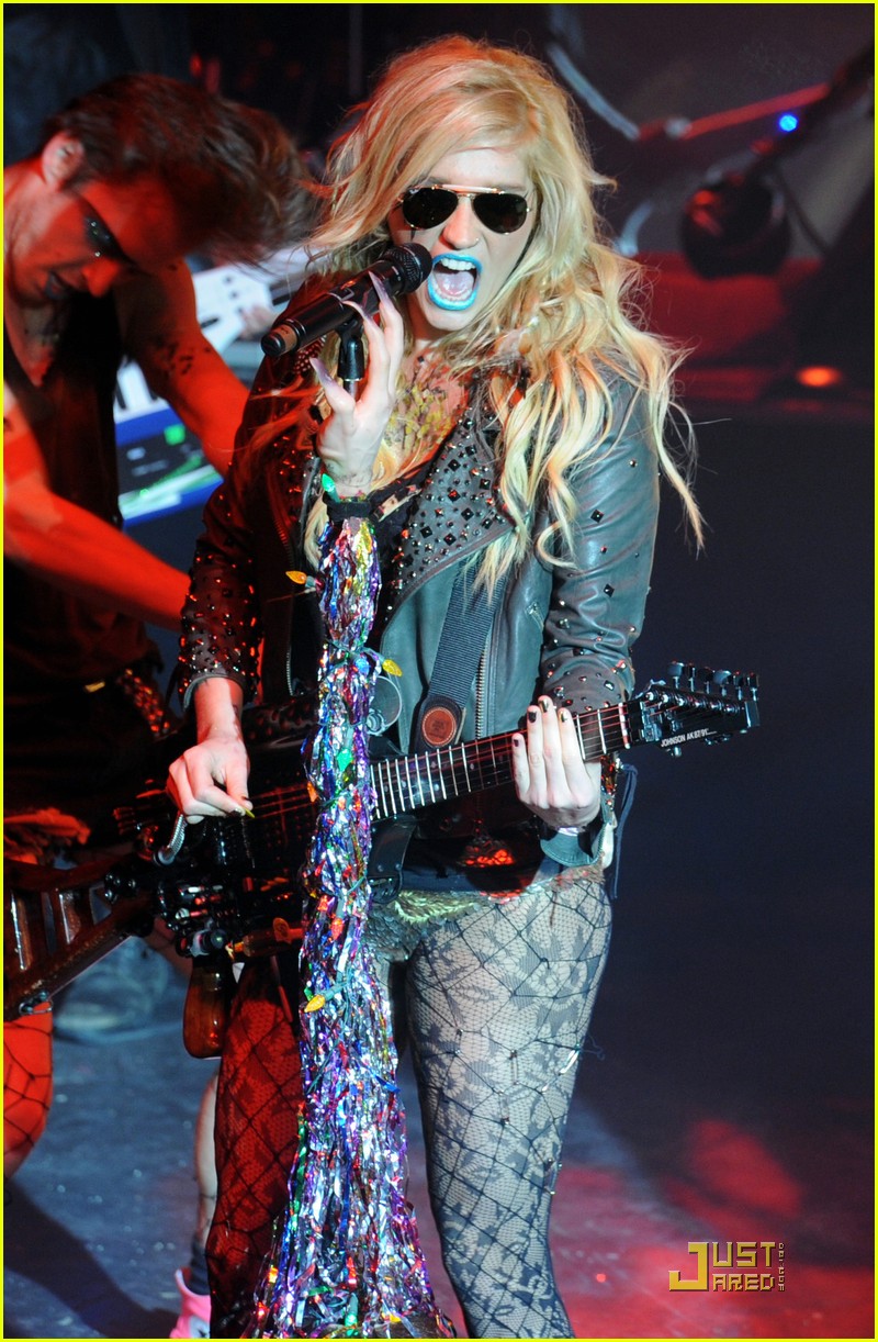 Ke$ha Rocks Out At Shepherd's Bush Empire: Photo 2504113 | Kesha Photos ...