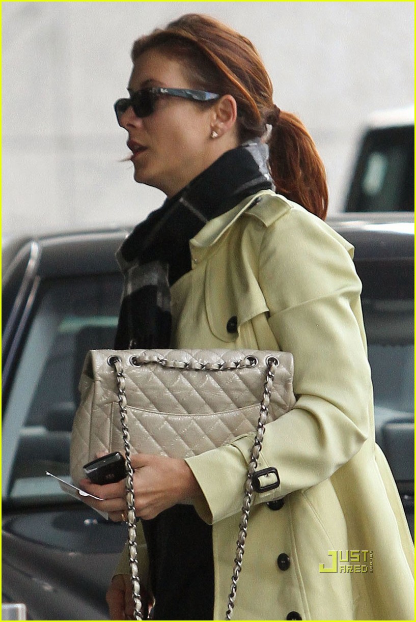 Kate Walsh: Chillin' Like Bob Dylan!: Photo 2504537 | 00 Photos | Just Jared: Entertainment News